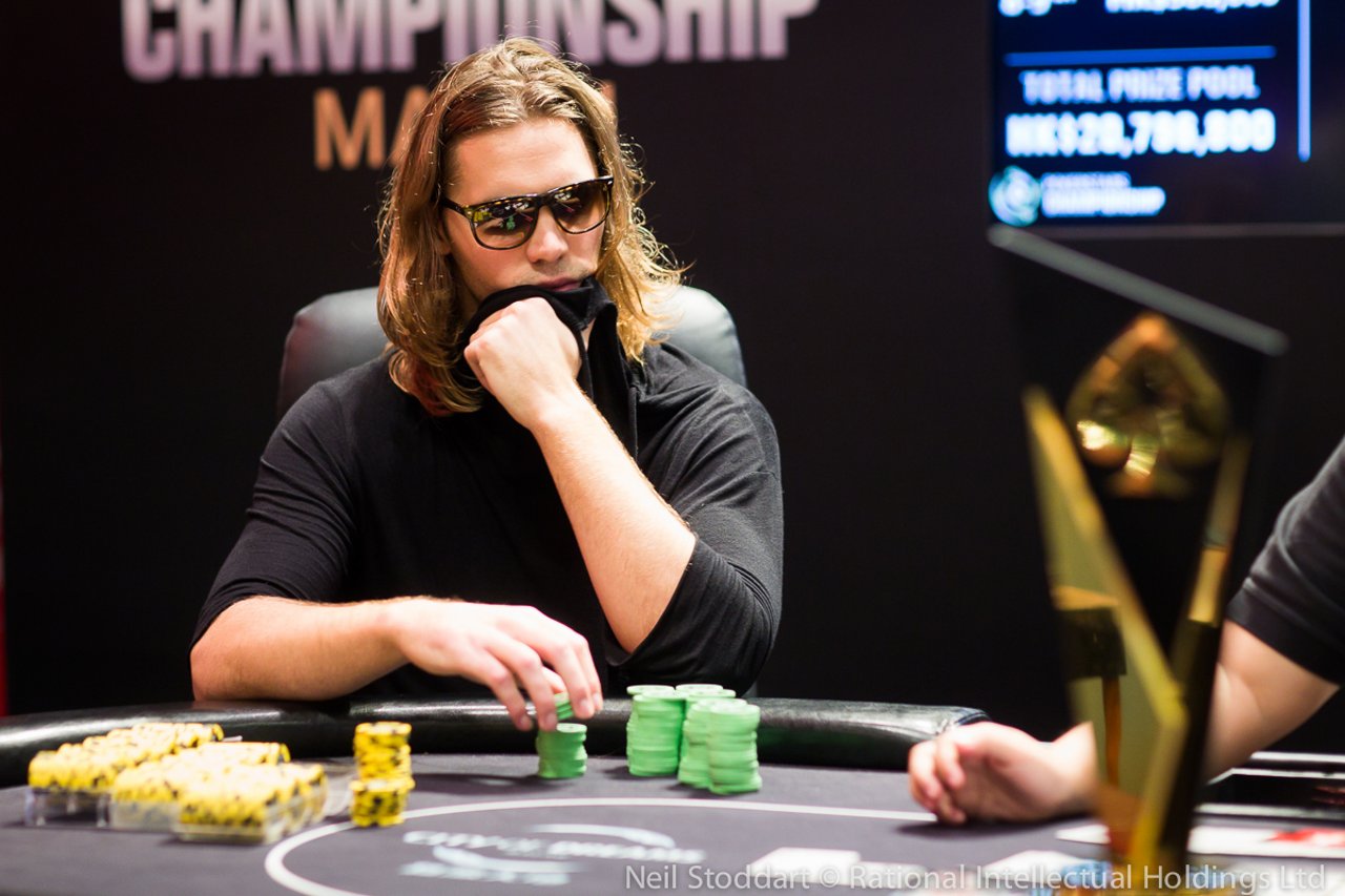 Elliot Smith Captures Macau Main Event Title | PGT